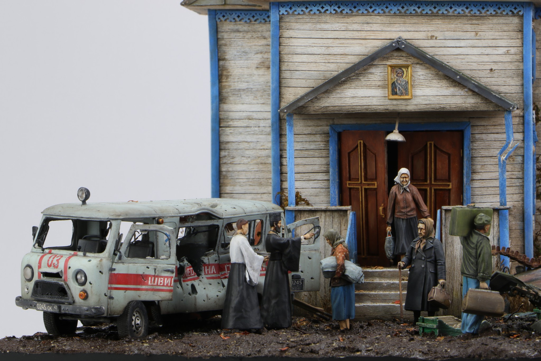 It’s funny you said they’re flat dioramas because to me they’re like 3D ...